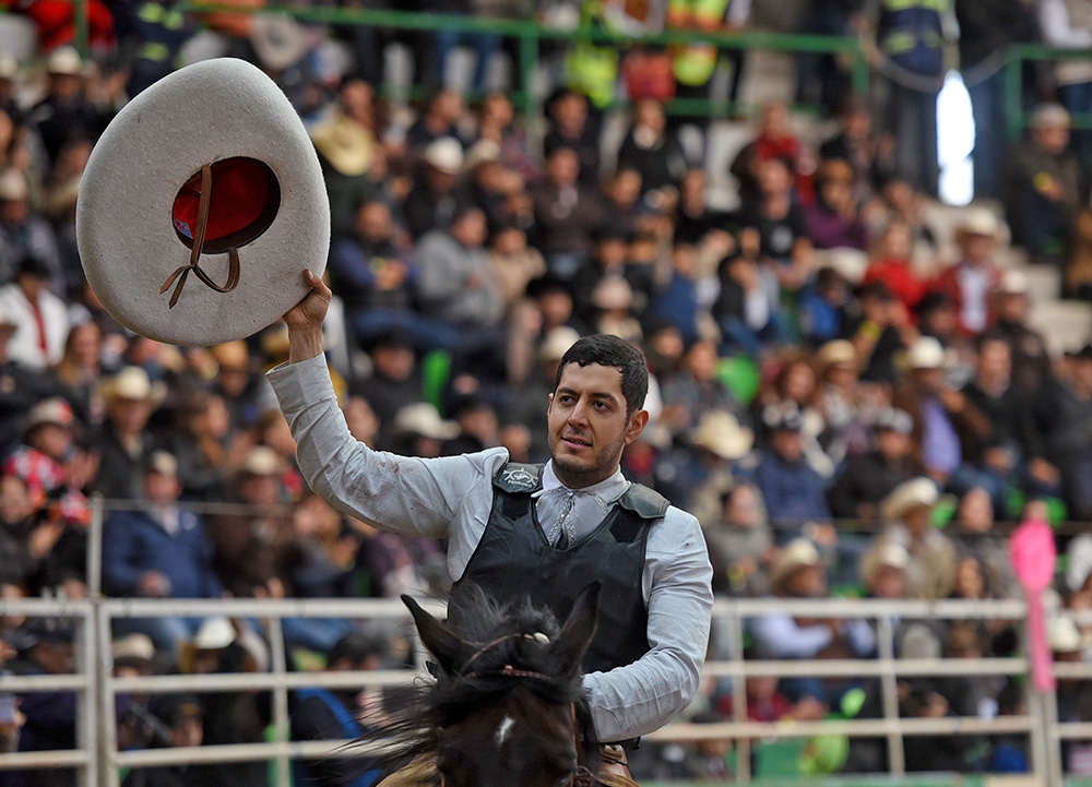 Enrique Jiménez Martínez, bicampeón nacional de Charros Completos - La ...