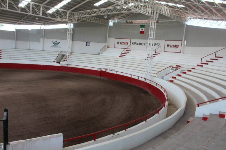 Lienzo Charro «Hermanos Ramirez» - La Voz de la Charreria